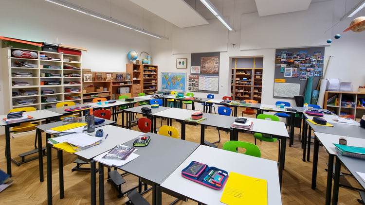 Montessori u praksi: Slobodan rad i iskustva iz Montessori učionice u ...